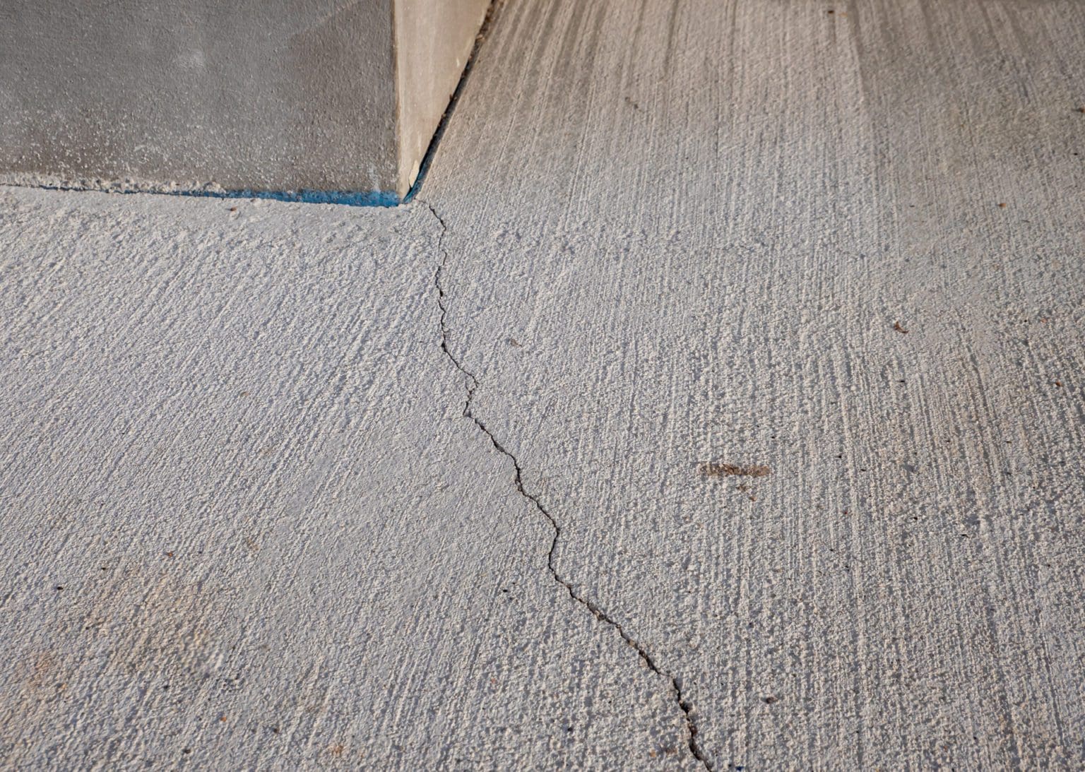 Bei nachgewiesenen Baufehlern ist die beauftragte Baufirma für fünf Jahre nach Bauabnahme ...